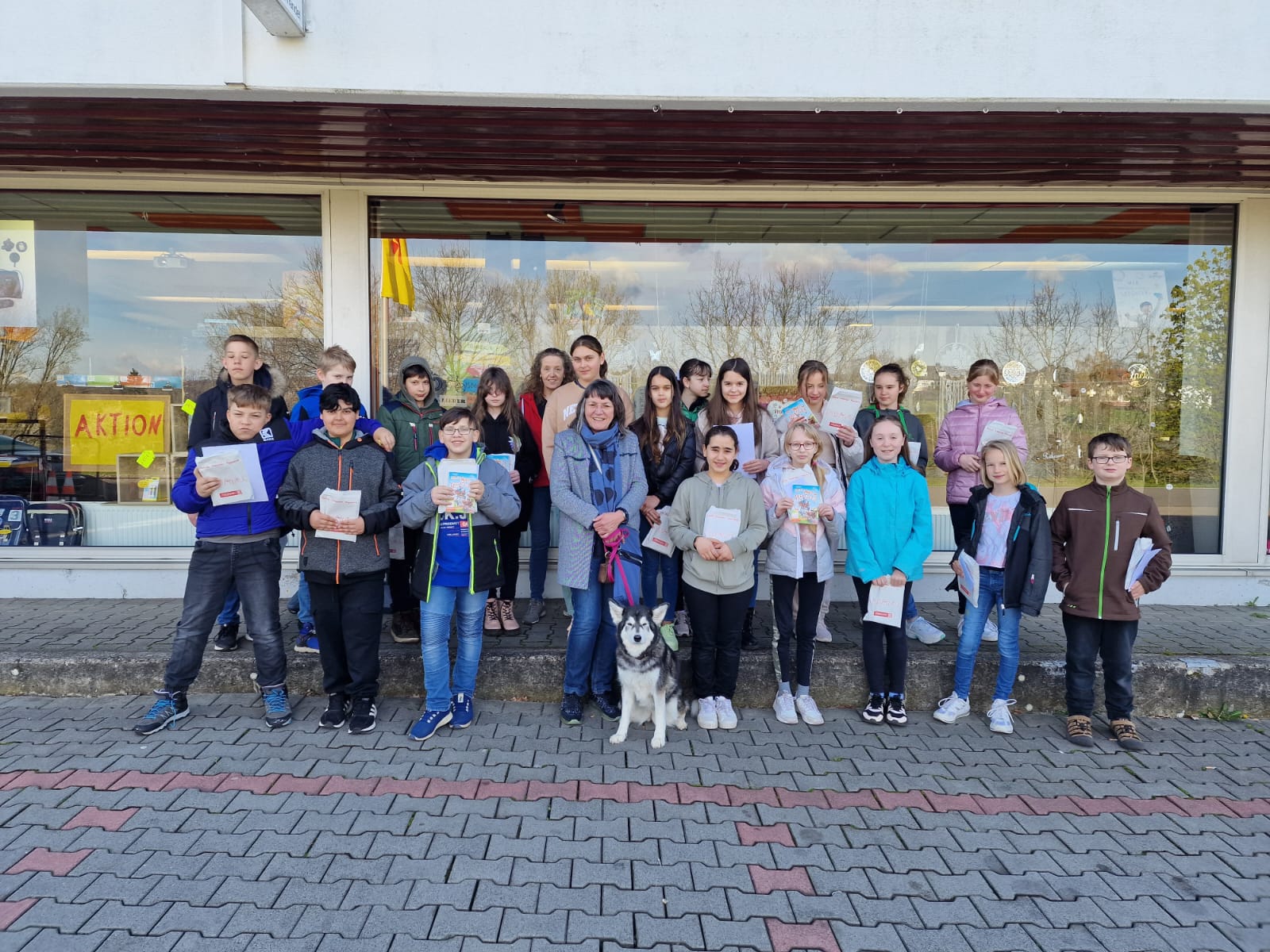 Welttag des Buches – Besuch der 5. Klassen im „Papillon“ – Oberzent-Schule