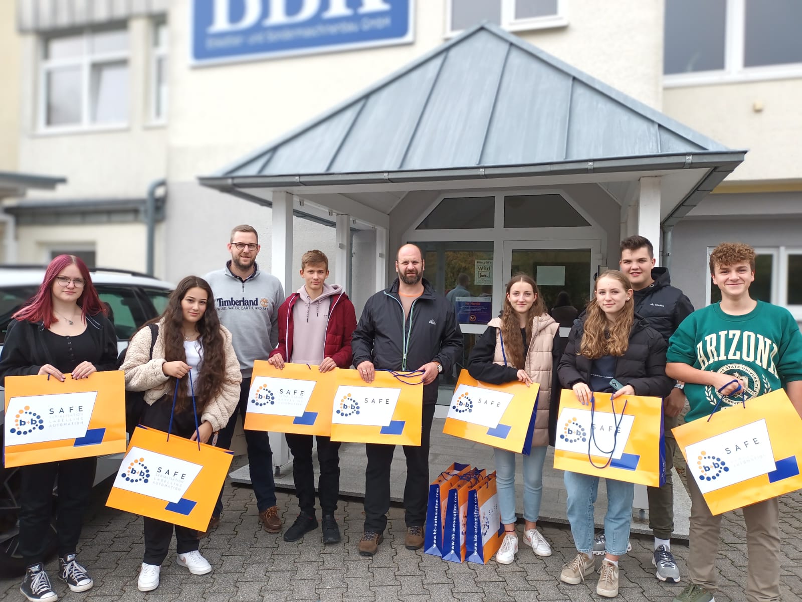 Oberzent-Schule – Betriebsbesichtigung bei der Firma b+b Automations-